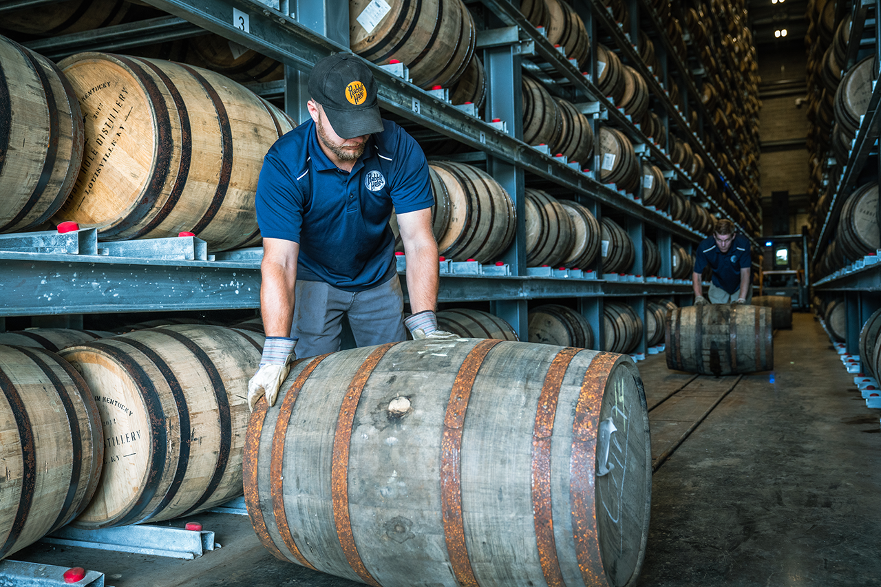 Best Small Batch Bourbons – Rabbit Hole Distillery